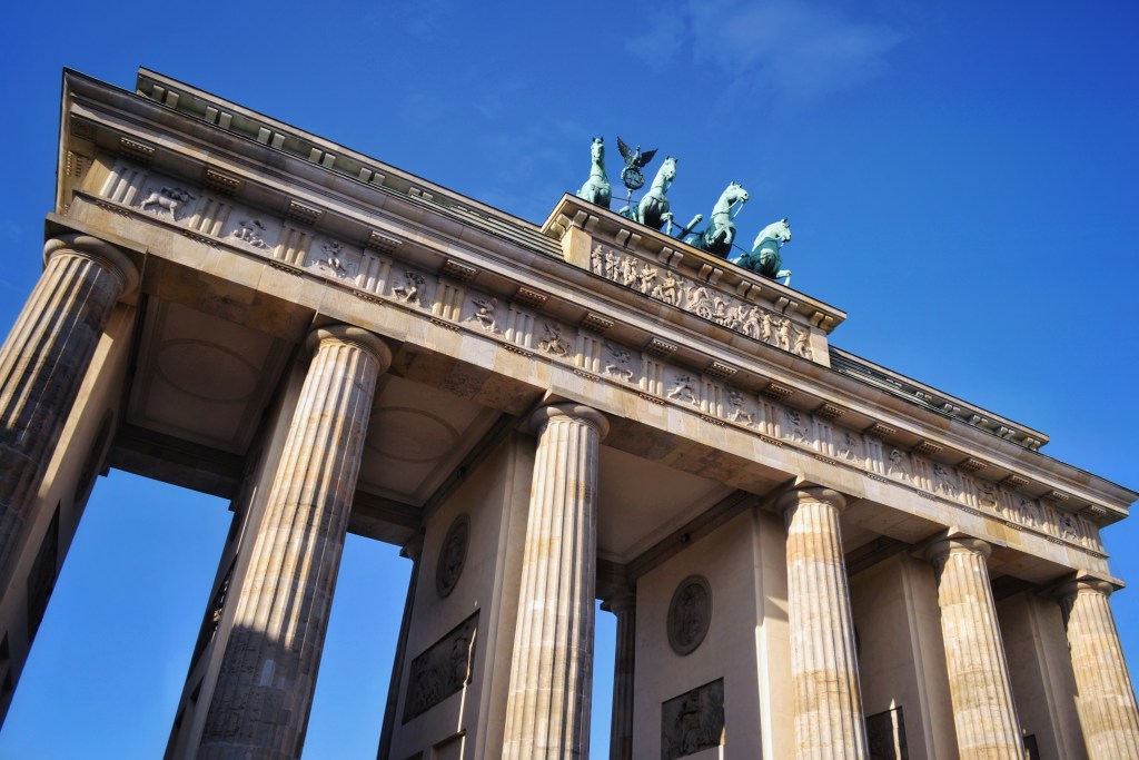 Discover Berlin Through Art and History - Roaming Numeral